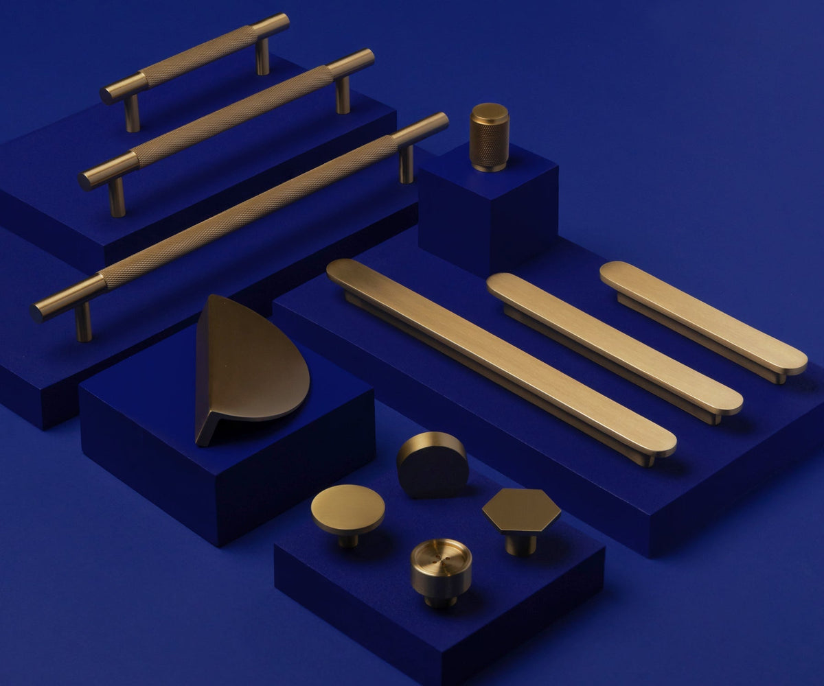 How to Choose the Perfect Cabinet Handles to Match Your Interior- Manovella
